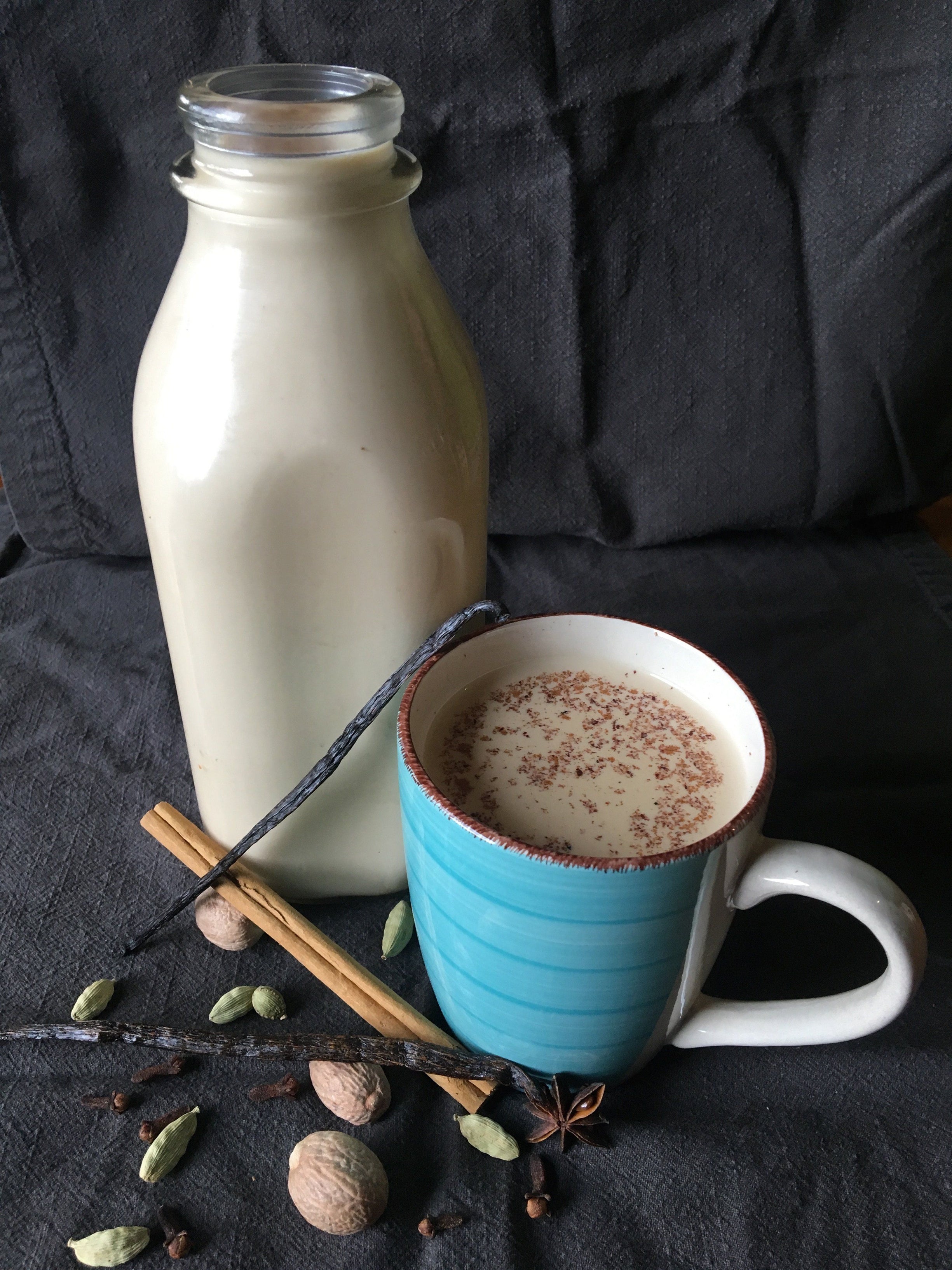 Homemade Vanilla Chai Recipe: How to Make Vanilla Chai from Scratch
